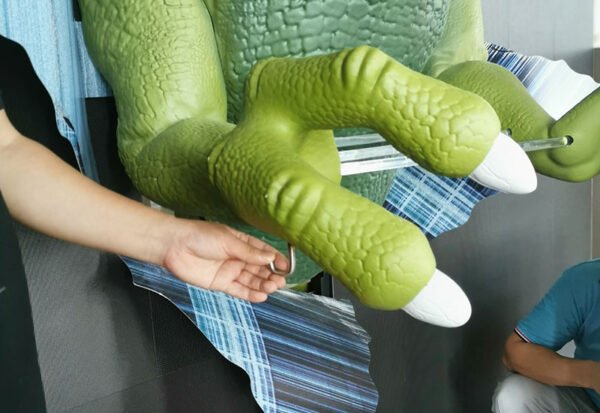 Coach Visual Merchandising Window Displays Design | VM Display