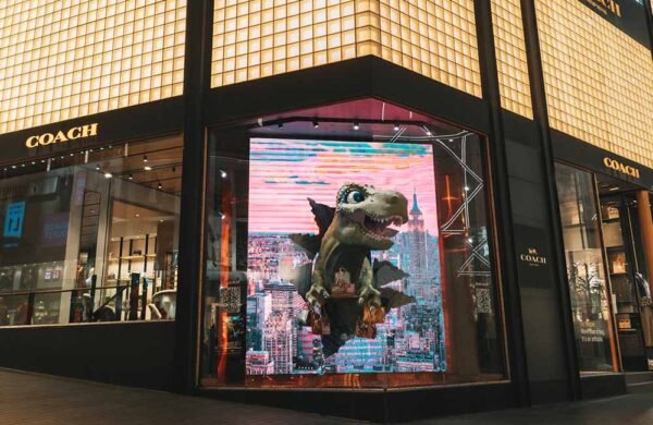 Coach Visual Merchandising Window Displays Design | VM Display